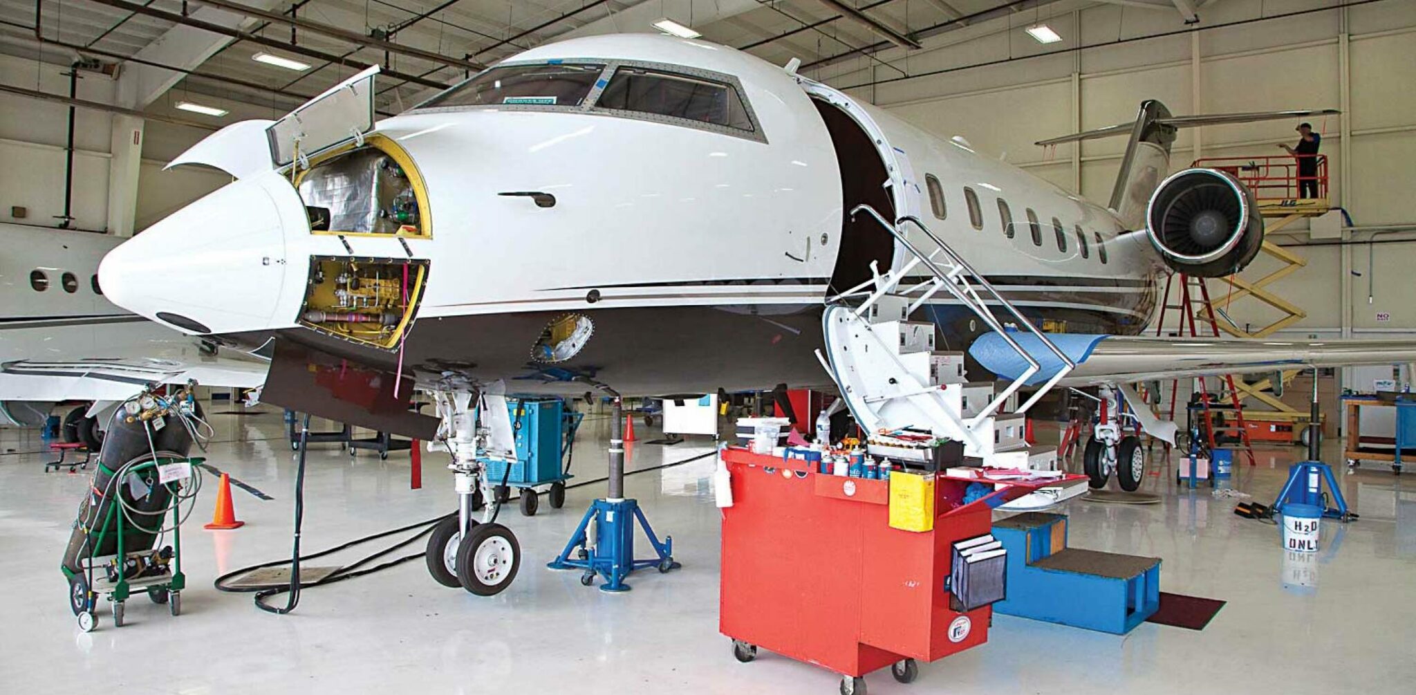 Aircraft Maintenance Support | MRO - AeroChamp